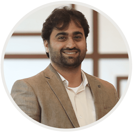 Our Trainers - Stock Market Trading Specialist